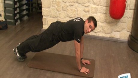 Développer ses triceps : les pompes serrées - Minutefacile.com