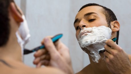 Se raser en fonction de la forme de son visage - Minutefacile.com