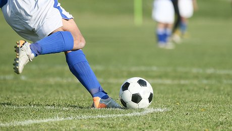 Tirer un coup franc au foot - Minutefacile.com