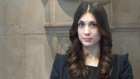 Coiffure : faire des boucles anglaises - Minutefacile.com