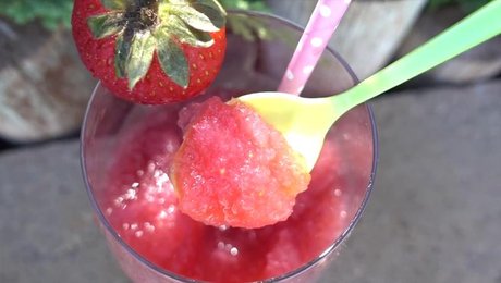 Comment préparer le cocktail frosé, le frozen rosé? - Minutefacile.com